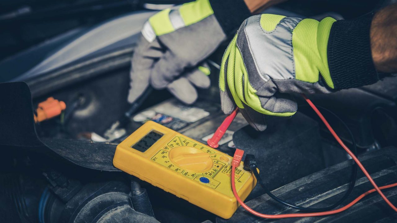 Car Jump-Starting Services in Surrey | Easy Tyre